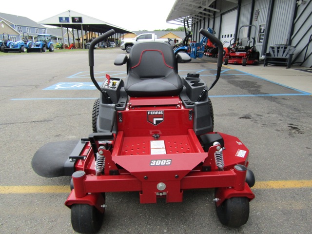 Ferris 300S 52 Inch Zero Turn Mower | neatvsales.com | neatvsales.com