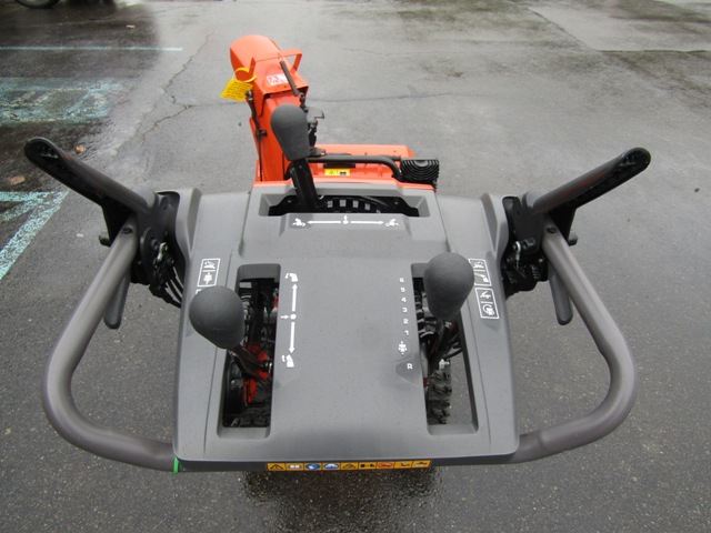 Husqvarna ST 224 24 Inch Snow Blower | neatvsales.com | neatvsales.com
