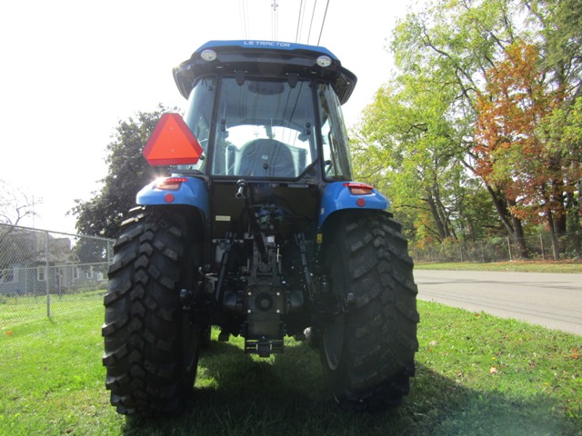 LS MT473CPS 4WD Cab Tractor with Loader | neatvsales.com | neatvsales.com