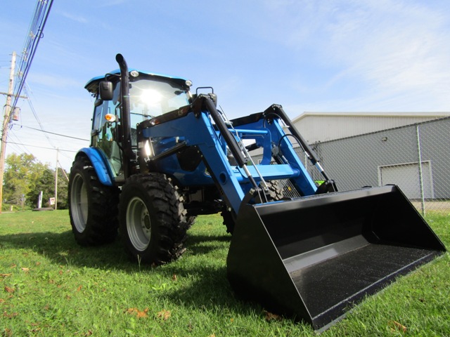 LS MT473CPS 4WD Cab Tractor with Loader | neatvsales.com | neatvsales.com