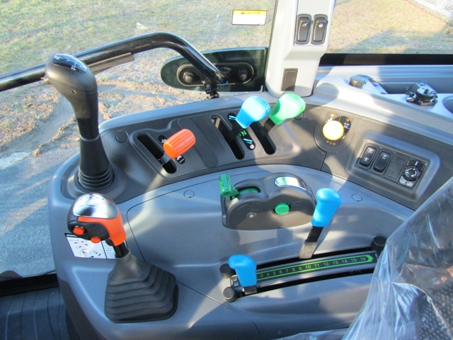 LS Tractor MT 7101CPS with Loader | neatvsales.com | neatvsales.com