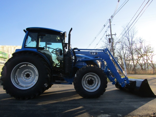 LS Tractor MT 7101CPS with Loader | neatvsales.com | neatvsales.com