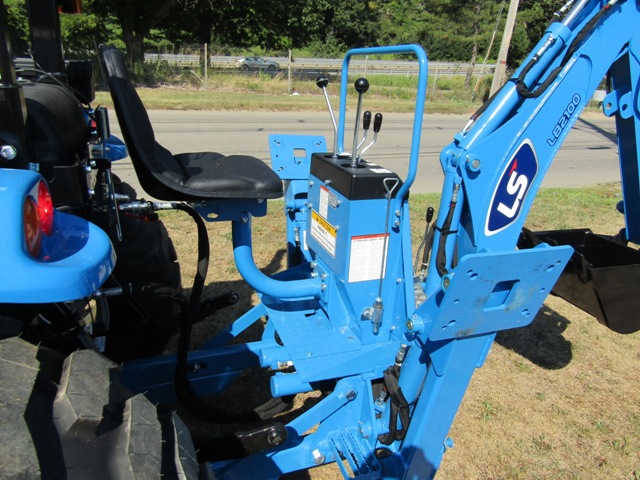 LS MT345HE 4WD Tractor with Loader and Backhoe | neatvsales.com ...