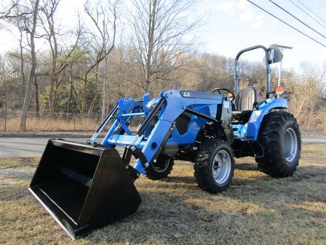 LS MT226HE 4WD Tractor with Loader | neatvsales.com | neatvsales.com