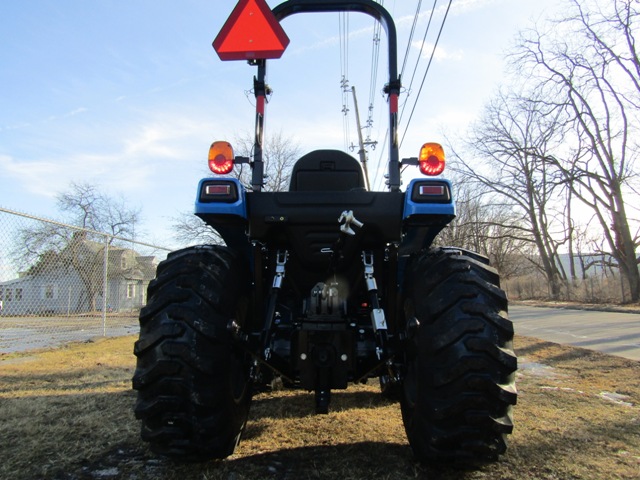 LS MT226HE 4WD Tractor with Loader | neatvsales.com | neatvsales.com